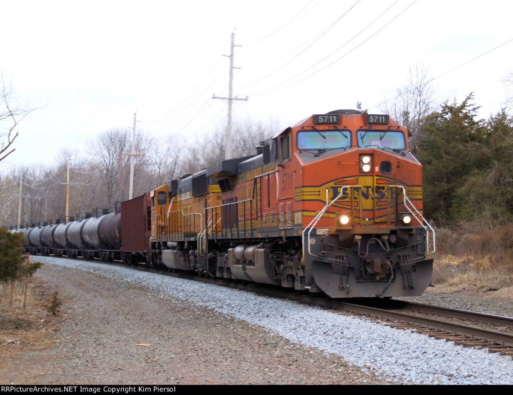 BNSF 5711 8836 K040 Crude Oil Loads